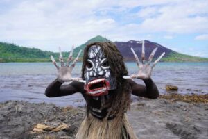 Our Top 5 Best Places To Visit In Papua New Guinea: - Travelho